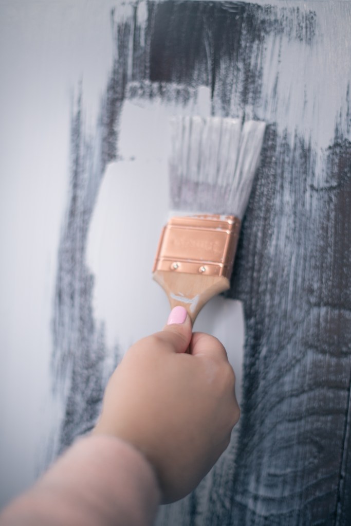 Furniture Makeover Using Chalk Paint – Kathryn Lauren